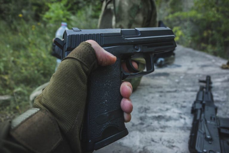 Green Gas vs Red Gas vs Black Gas in Airsoft (Explained)